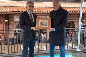 ÜSKÜDAR SAHAFLAR ÇARŞISI HİZMETE AÇILDI. - T.C. Vakıflar Genel Müdürlüğü