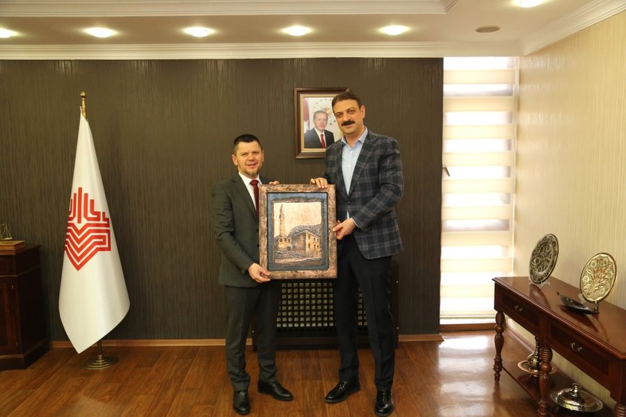 BOSNIA AND HERZEGOVINA ISLAMIC UNION SARAJEVO WAQF DIRECTOR MR. SENAID ...